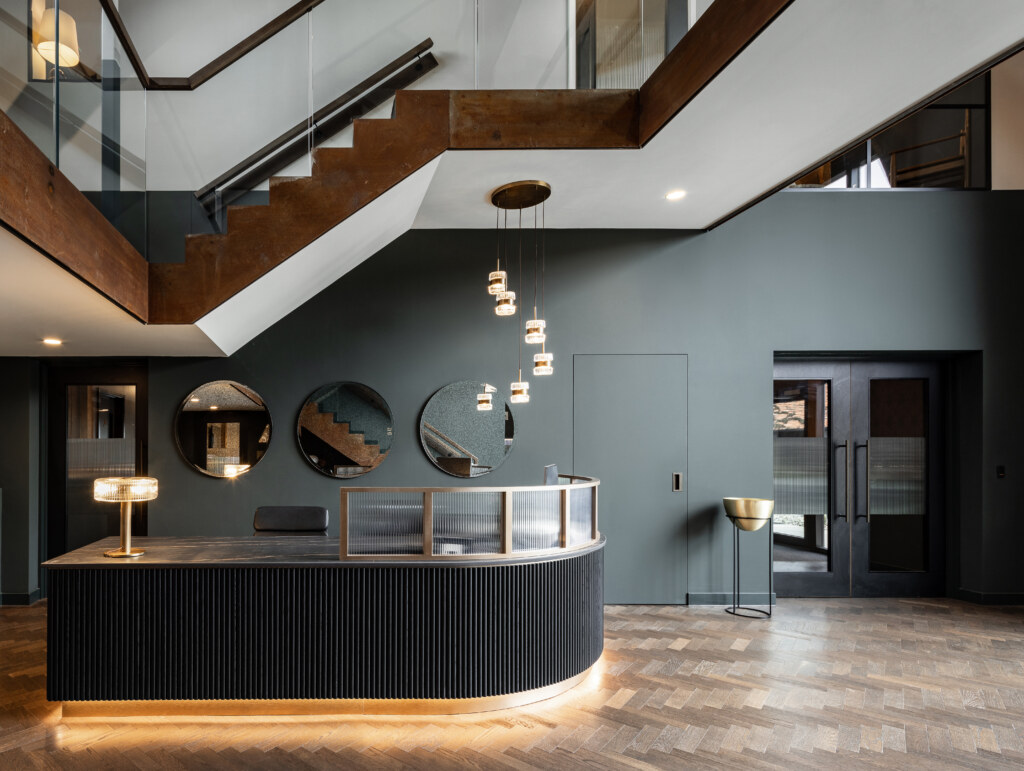 Luxury Office Design: How to Elevate Your Workspace | Oktra